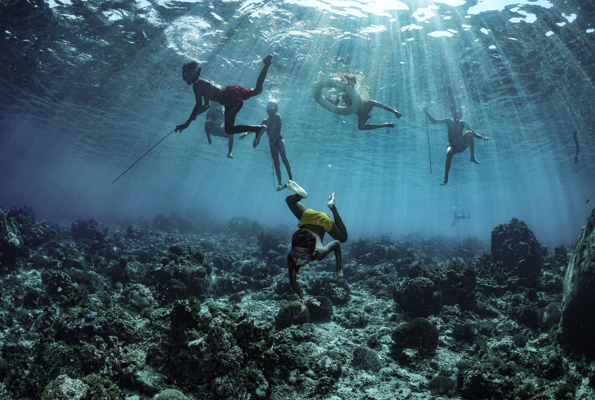 Meet the Bajau tribe, who can survive for several minutes underwater ...