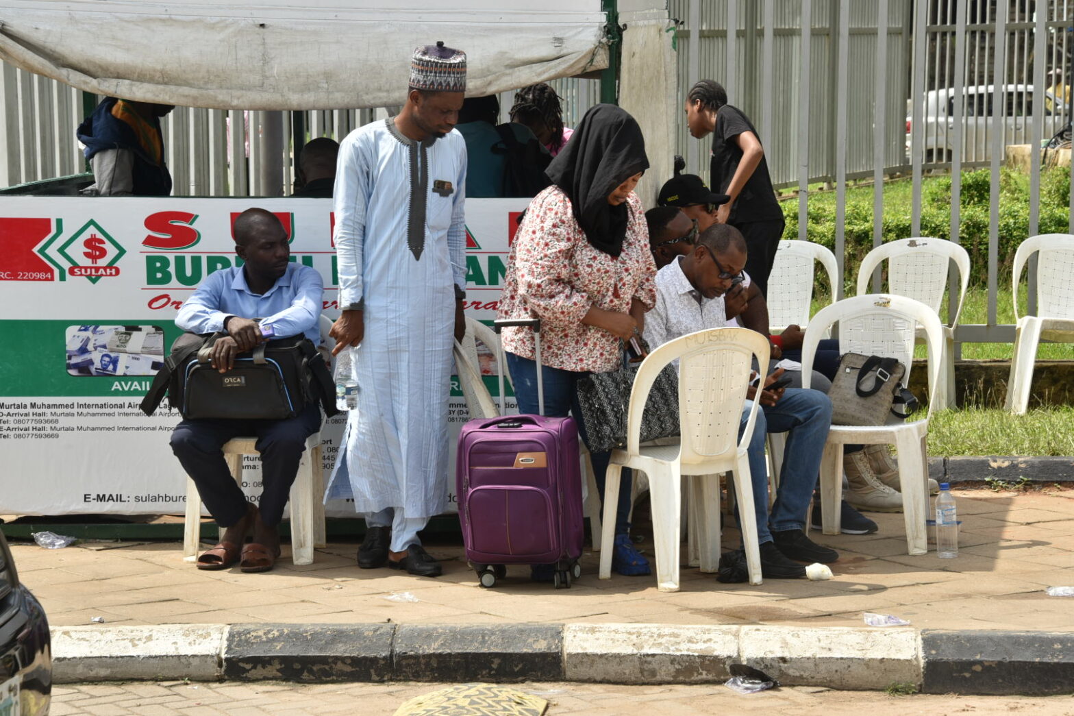 Airlines cancel, delay flights as unions shut entrances over strike ...