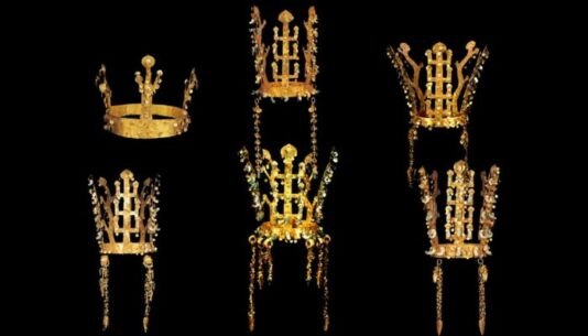 Top 6 oldest crowns in the world - Businessday NG